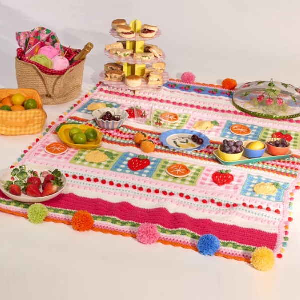 Sirdar Christmas CAL 2025 Crochet Along Santa's Workshop Blanket - 15 x ...